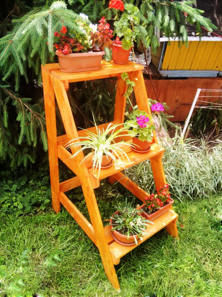 20 Beautiful DIY Ladder Plant Stand Ideas - Suite 101