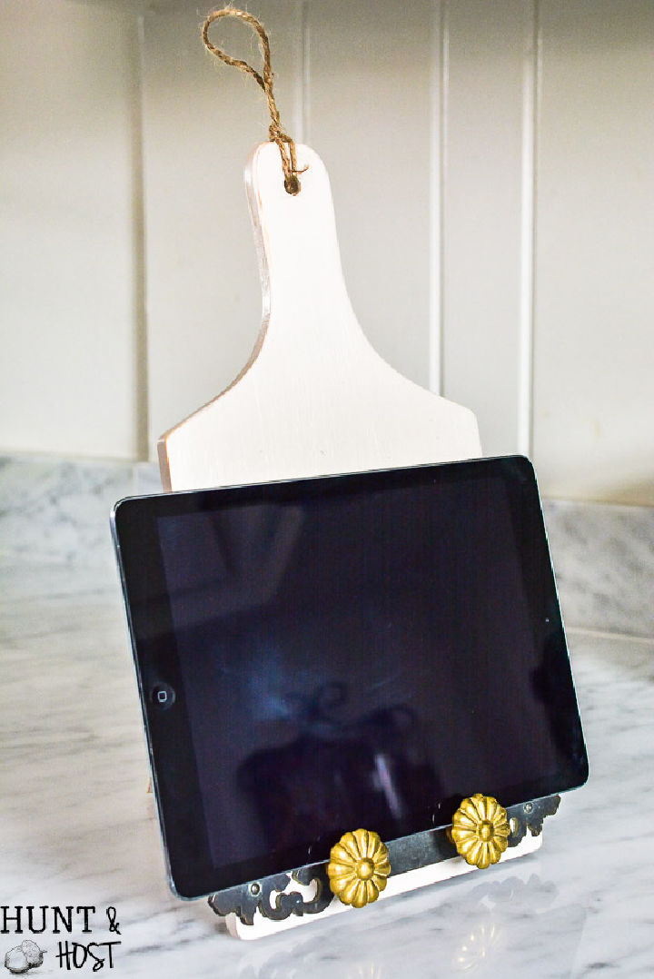 15 DIY Tablet Stand and iPad Stand Ideas - Suite 101