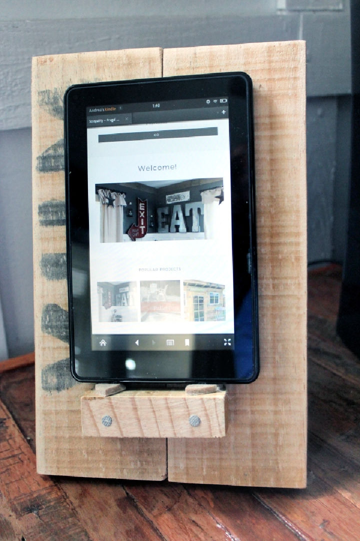 15 DIY Tablet Stand and iPad Stand Ideas - Suite 101