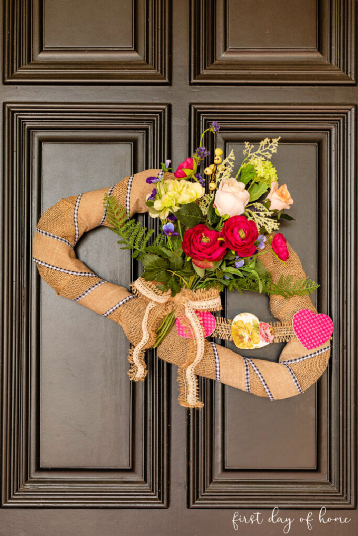 25 Easy DIY Burlap Wreath Ideas to Make Your Own