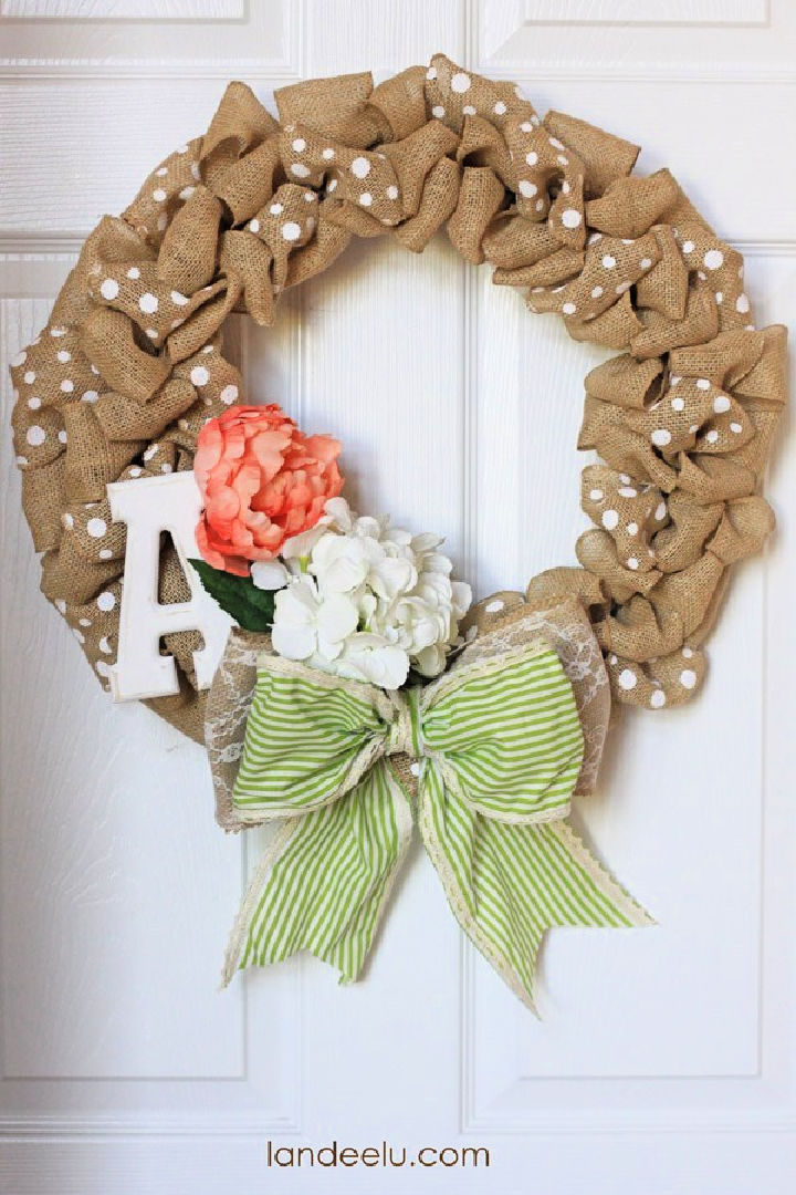 25 Easy DIY Burlap Wreath Ideas to Make Your Own