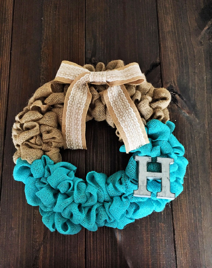 25 Easy DIY Burlap Wreath Ideas to Make Your Own