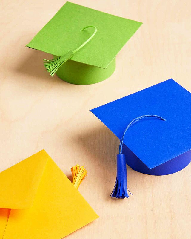 25 Clever Graduation Cap Ideas and Decoration Designs
