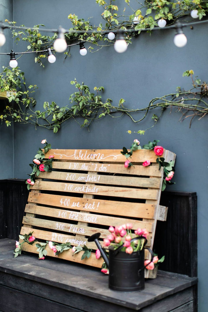 20 DIY Welcome Sign Ideas to Make Your Entrance Pop