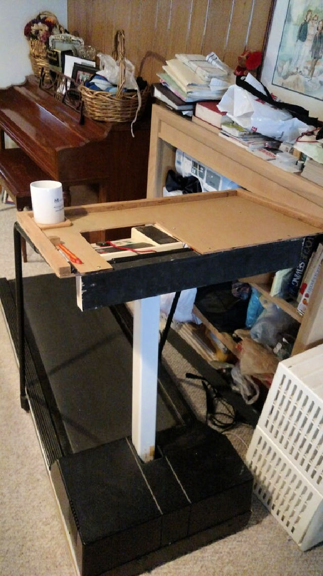 20 Homemade DIY Treadmill Desk Ideas - Suite 101