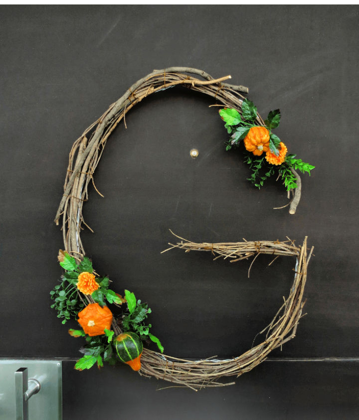60 Easy DIY Fall Wreath Ideas to Make for Front Door