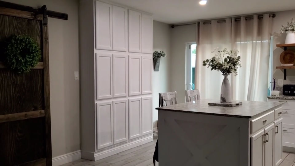 25 Free DIY Pantry Cabinet Plans to Build Your Own