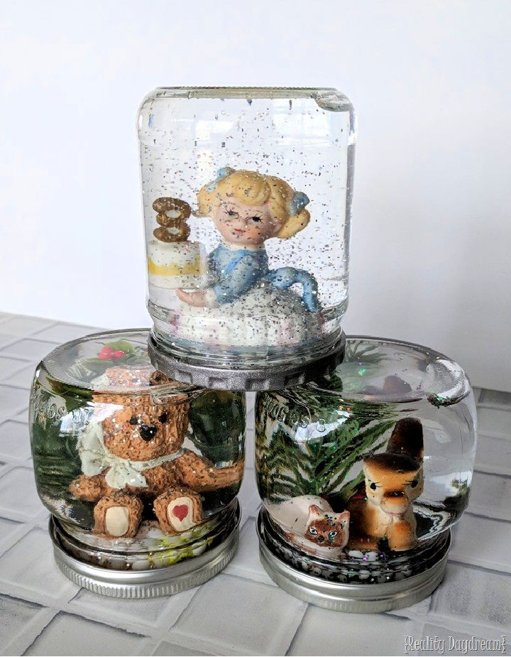 40 Homemade DIY Snow Globe Ideas To Make - Suite 101