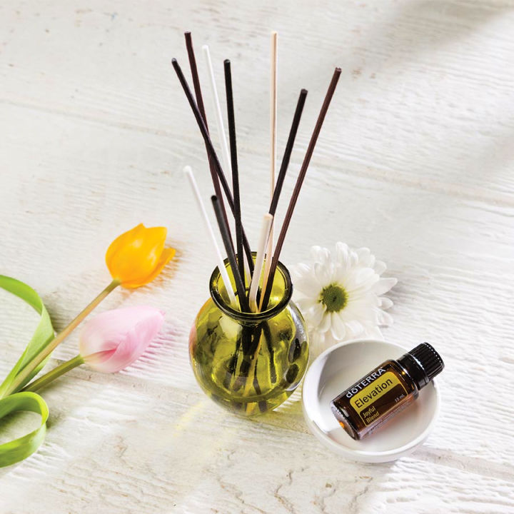 35 Homemade DIY Reed Diffuser Ideas - Suite 101