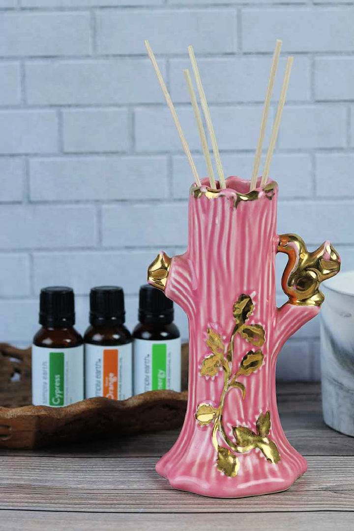 35 Homemade DIY Reed Diffuser Ideas - Suite 101