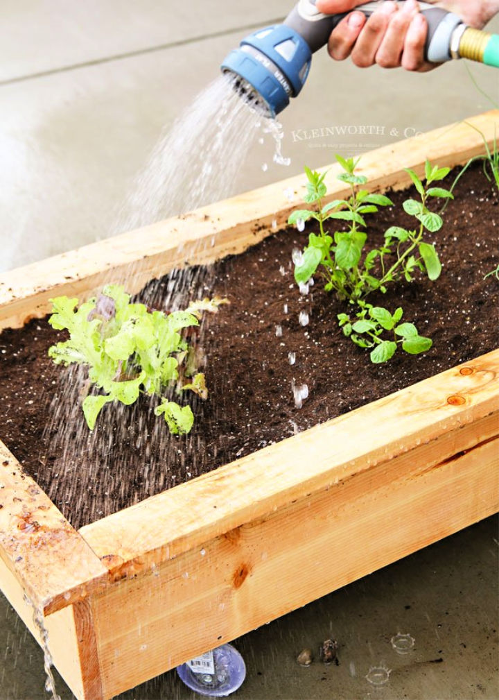 45 DIY Planter Box Ideas and Free Plans - Suite 101