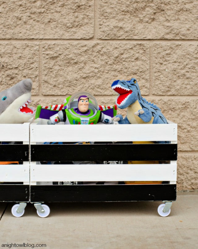 30 Unique Wooden Crate Decorating Ideas - Suite 101