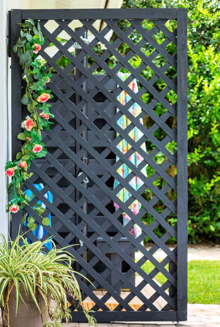 25 Cheap DIY Outdoor Privacy Screen Ideas - Suite 101