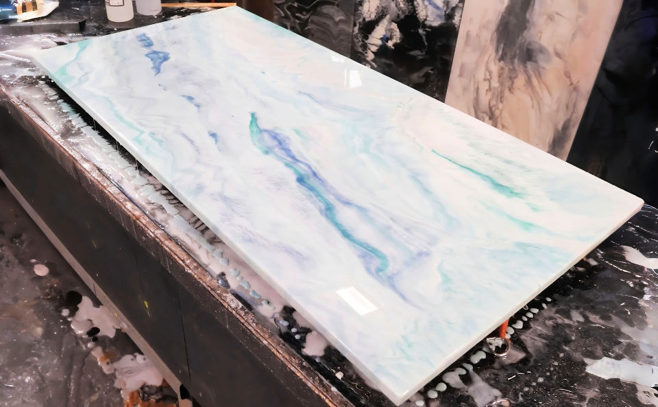 How To DIY Epoxy Countertops
